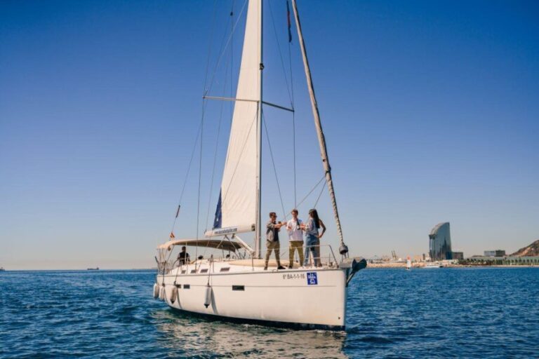 Barcelona: Gin & Tonic Workshop and Sunset Sailing cruise - Authentic Insights from Reviews