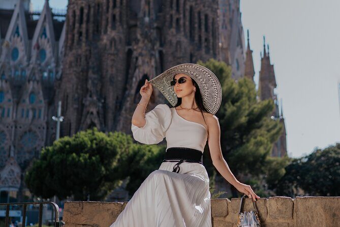 Barcelona: Glamour Wow Dress Photoshoot in Spectacular locations - What to Expect from the Barcelona Glamour Photoshoot