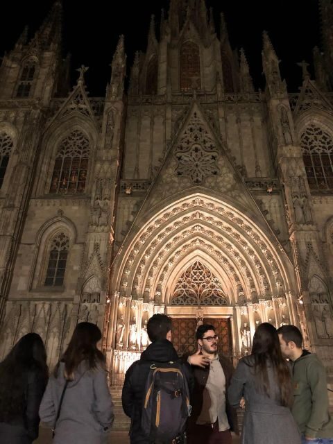 Barcelona: Gothic Quarter By Night Guided Walking Tour - Why This Tour Offers Great Value