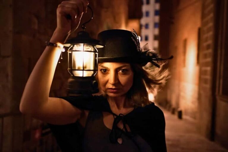 Barcelona: Gothic Quarter Tour Dark History & Ghosts Tour - Why the Guided Tour Matters