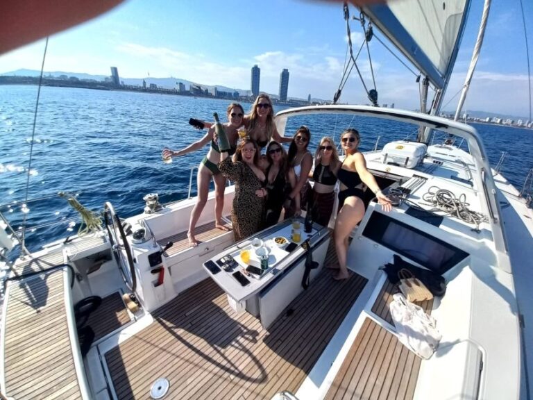 Barcelona: Luxury Private Sunset Yacht Cruise - Why This Tour Is Worth Considering