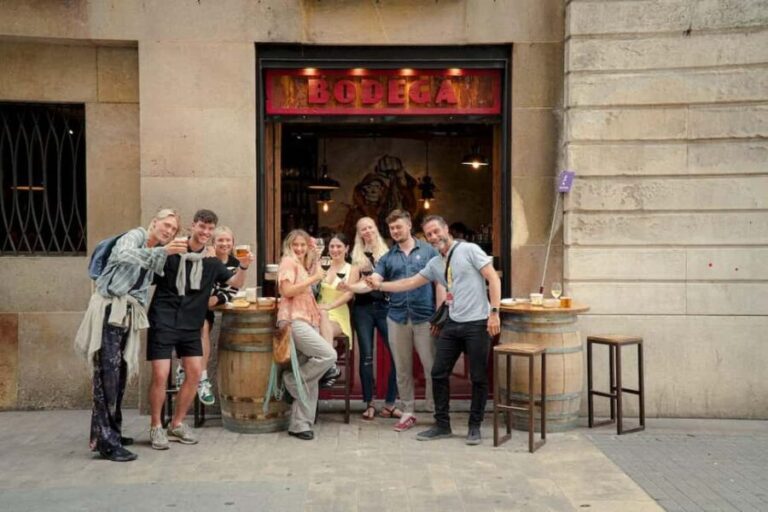 Barcelona: Old City Hidden Gems, Tapas, & Drinks Guided Tour - Exploring the Tour Itinerary & Experience