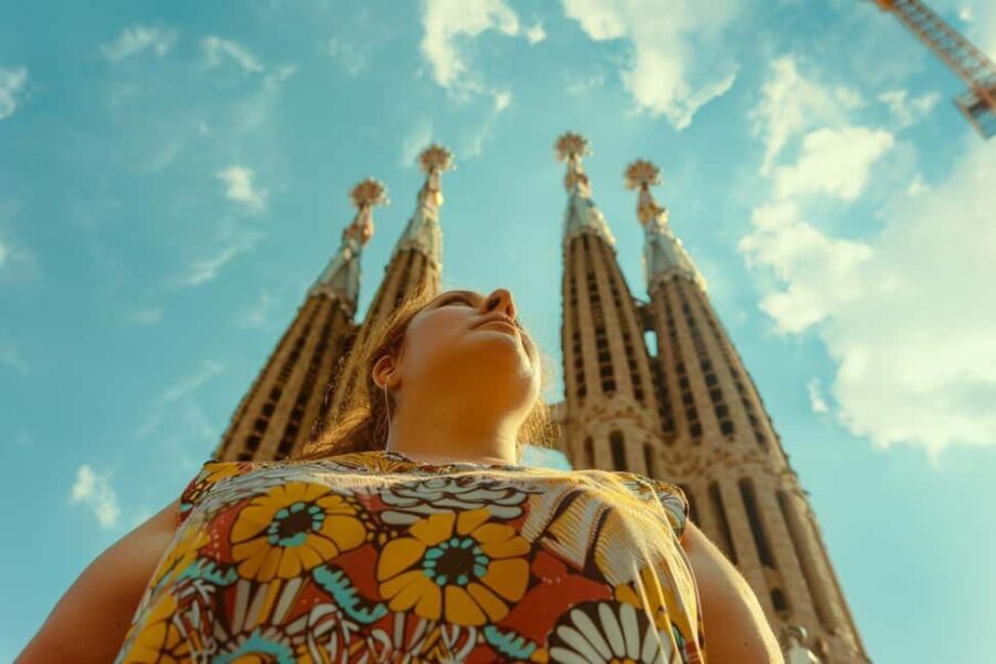 Barcelona: Sagrada Familia Guided Tour with Tower Access - Why Choose This Tour?