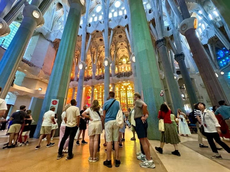 Barcelona: Sagrada Familia, La Pedrera & Cava Tasting Tour - Practical Details and What to Expect