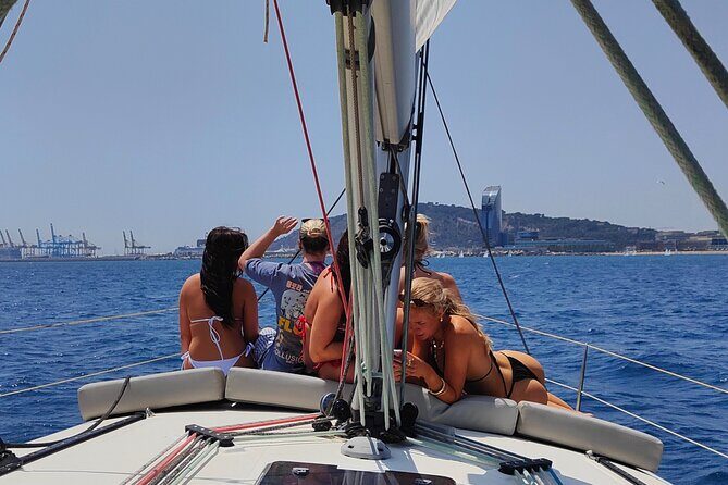 Barcelona Sailing Experience 2 hs w/Premium Snacks & Drinks - The Experience’s Flow: From Daylight to Sunset
