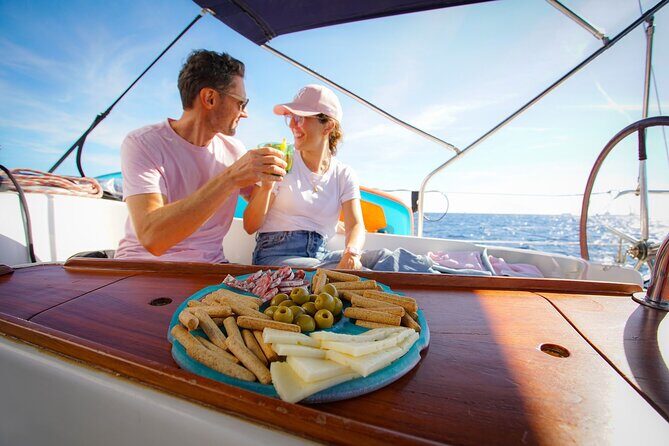 Barcelona Sailing Experience: Spanish Tapas and Premium Open Bar - Practical Details & Tips