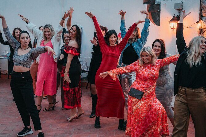 Barcelona Sangria & Salsa Dance Class with Bottomless Drinks - Drinks and Snacks: Bottomless Sangria and Charcuterie