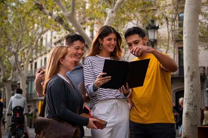 Barcelona Street Escape: Gaudi and the Hidden Treasure - How This Tour Works for You