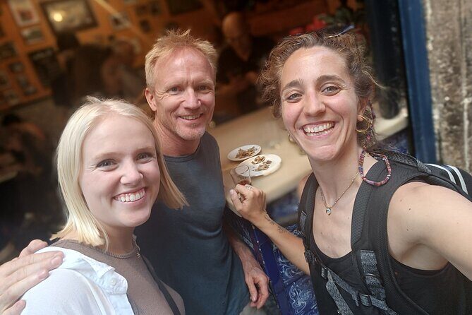 Barcelona tailored tapas & drinks tour with a native guide - Guides and Overall Experience: What Sets It Apart