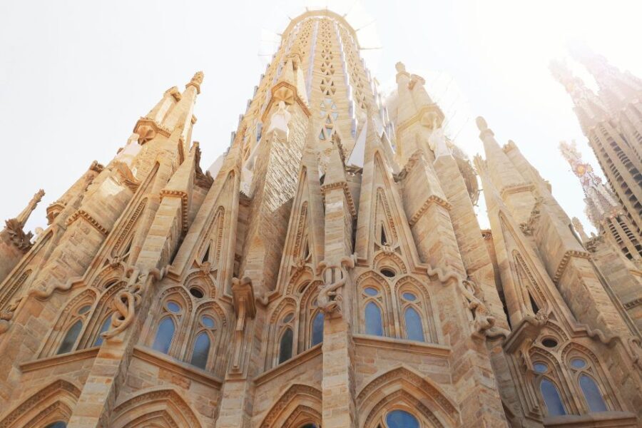 Barcelona: The Genuis of Gaudi & Modernist Architects Tour - An In-Depth Look at the Itinerary and Highlights