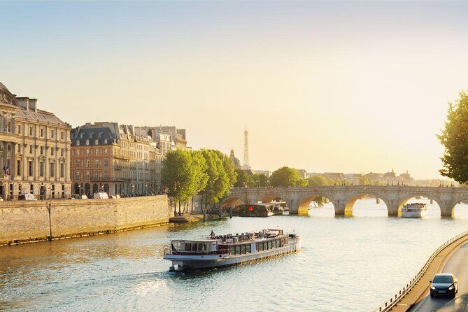 Bateaux Mouches New Year's Eve Special Dinner Cruise in Paris - Key Points