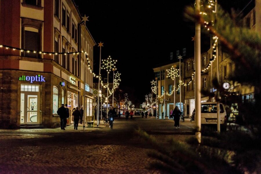 Bayreuth: Christmas city tour in German - Authentic Traveler Insights