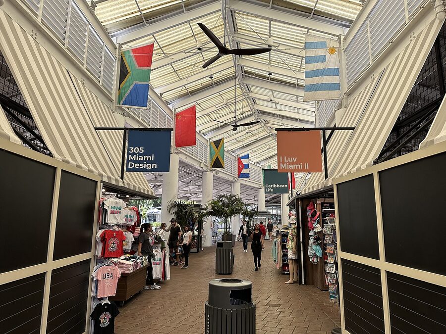 Bayside Marketplace in downtown Miami