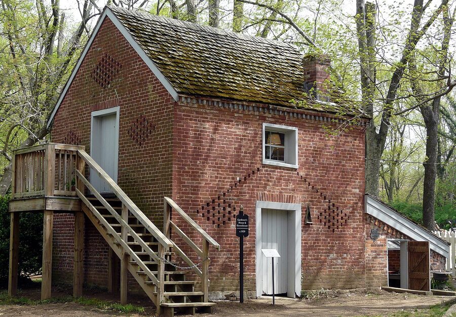 Belle Meade mansion historic grounds walking path