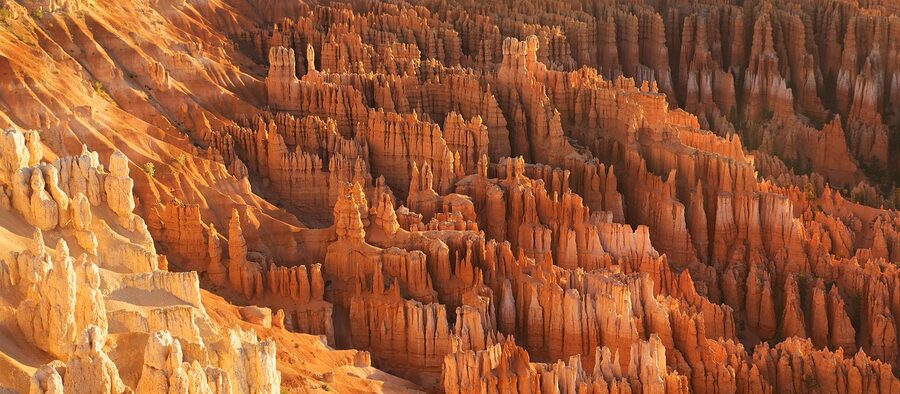 Bryce Canyon rock formations and erosion geology