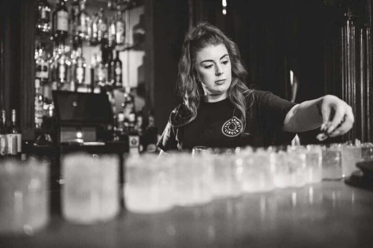 Belfast: An Alternative History of Belfast Through Drinks! - The Drinks and the Stories