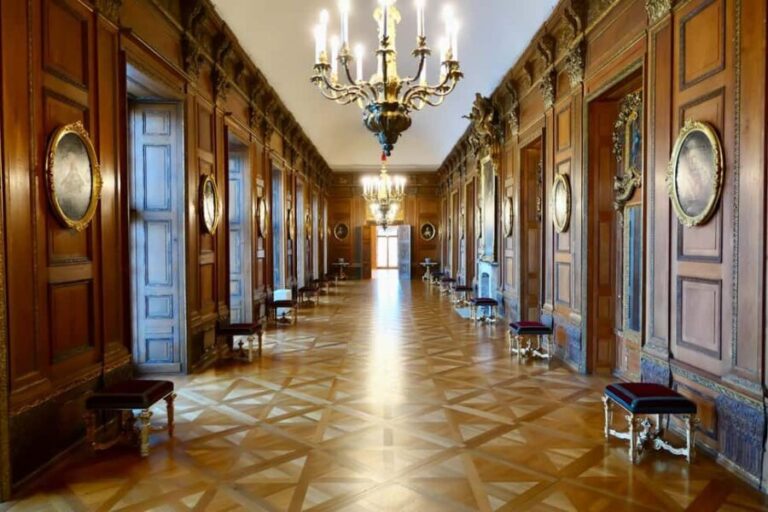Berlin: Charlottenburg Palace & Gardens Ticket & Audio Tour - The Audio Tour: A Deeper Dive