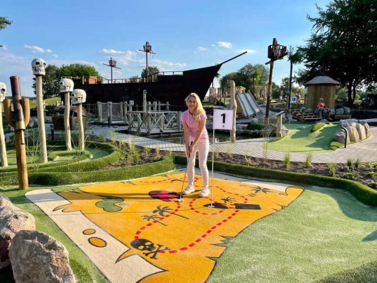 Berlin: Pirate´s Island Adventure Mini Golf Ticket - Who Is This Experience Best For?