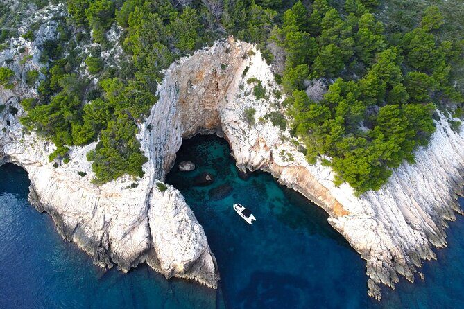 Bespoke private boat tour from Split & Trogir with a local expert - What Sets It Apart?