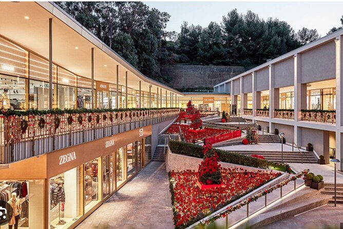 Best of Monaco Private Tour and Outlet Shopping Experience - Stop 1: Monte-Carlo – The Heart of Monacos Luxury