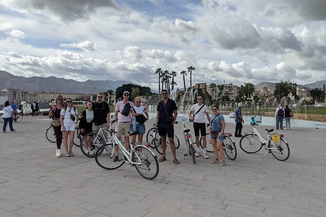 Bike tour of the historic center of Palermo with tasting - Food and Tasting: A Delicious Journey