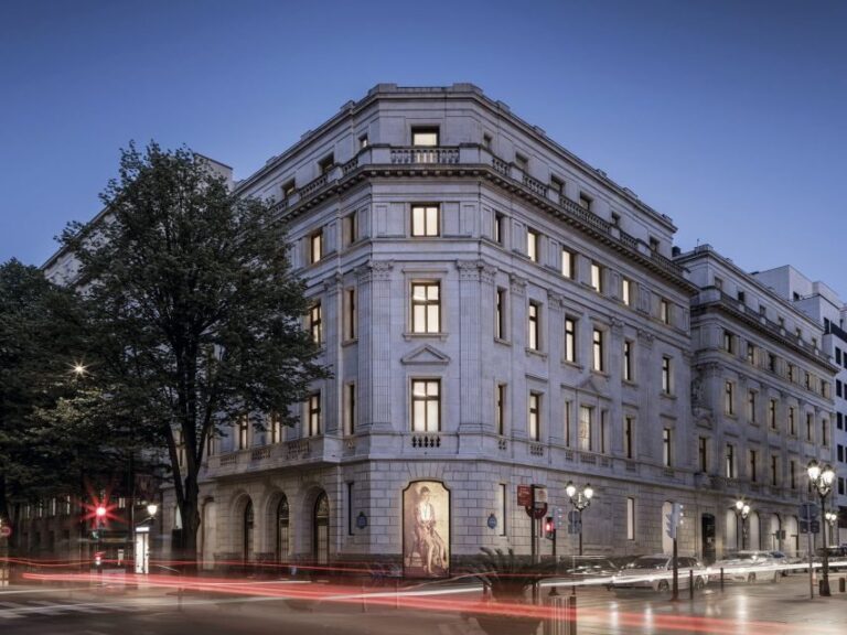 Bilbao: Historical and Architectural Walking Tour - The Guide: Javier and Beyond