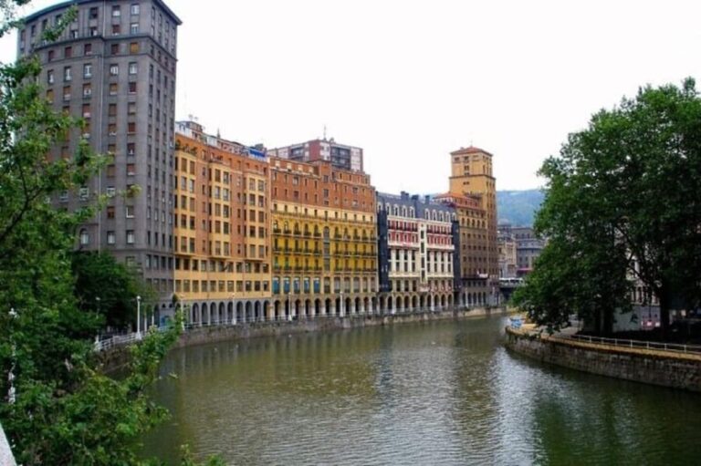 Bilbao : Private Custom Walking Tour with a Local Guide - Who Will Love This Tour?