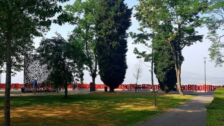 Bilbao Walking Tour and cable car in spanish - Final Thoughts