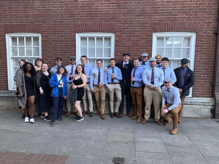 Birmingham Slogging Gang Evening Walking Tour with Pub Stops - Detailed Tour Breakdown