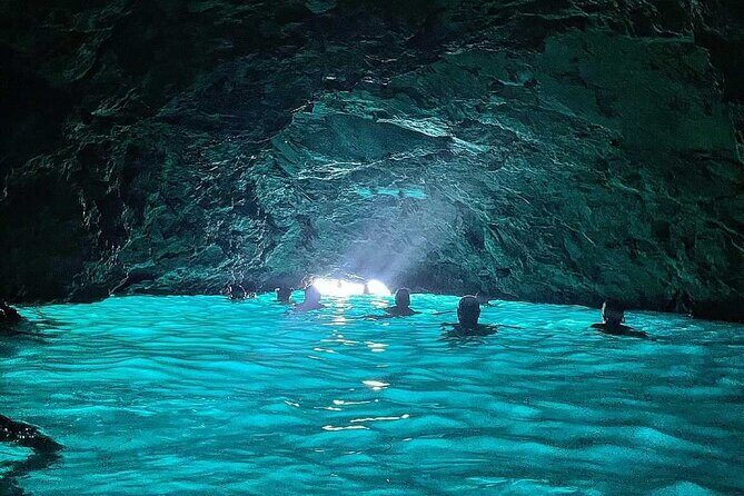 Blue cave tour with a speedboat-small group - What We Appreciate About This Tour