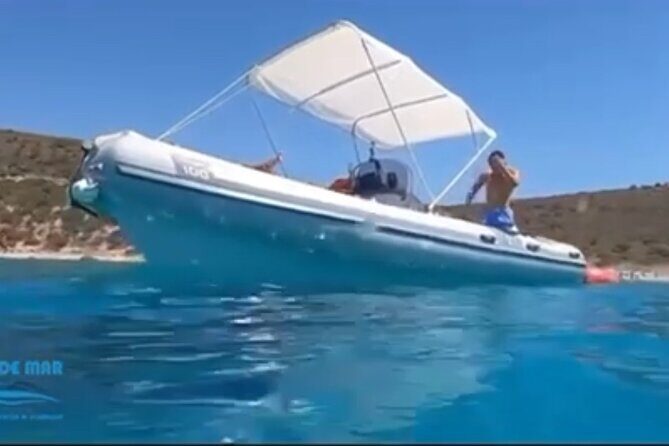 Boat excursion from Marina Piccola Cagliari with aperitif - Who Will Love This Tour?