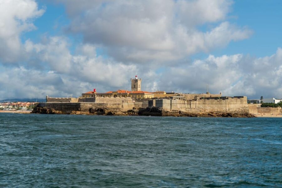 Boat tour: charming Cascais Coast to Lisbon lighthouse - The Practical Aspects