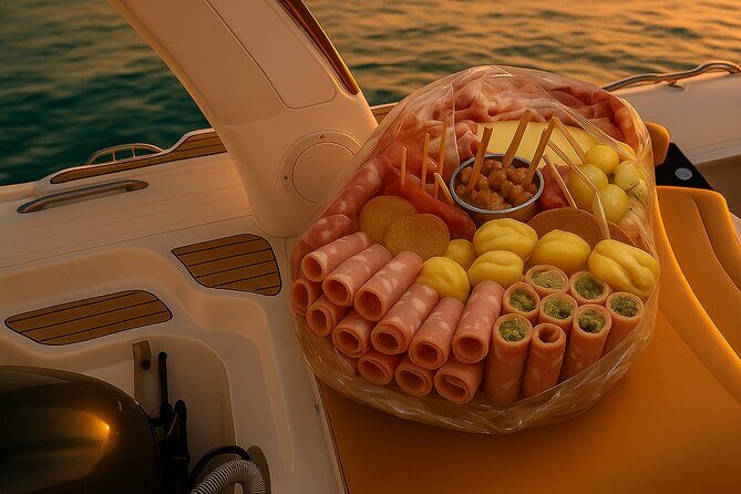 Boat tour Saddle of the Devil Aperitif and Serenade with Violinist - Why You Should Book This Experience