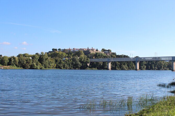 Boat Trip on the Miño River Sailing between Walls - Why You Might Love This Experience