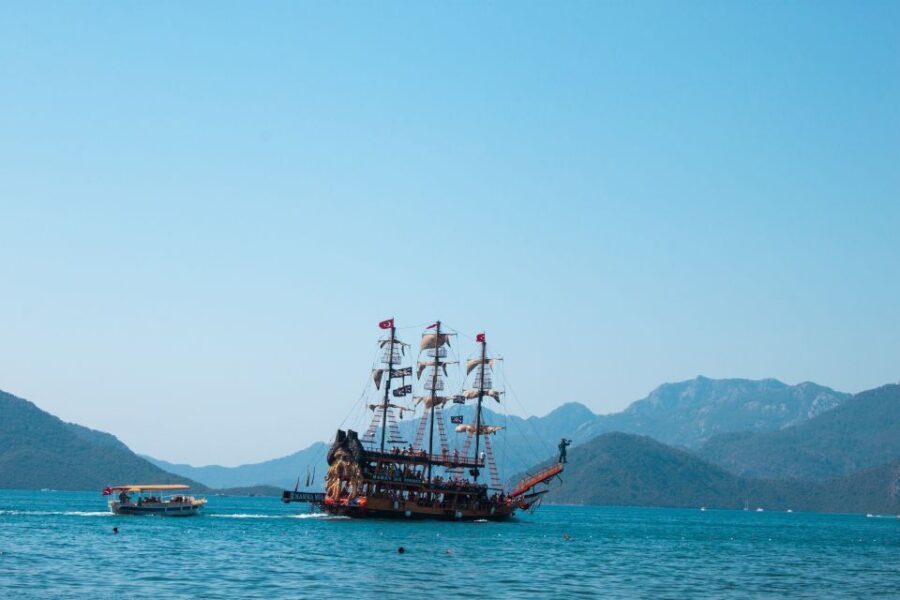 Bodrum: Family-Friendly Pirate Boat Day with Lunch & Drinks - Who Will Love This Tour?