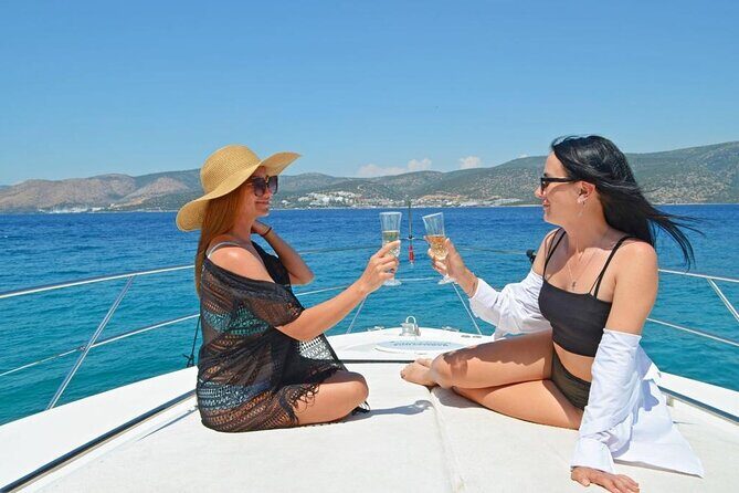 Bodrum Private Motor-Yacht Tour With Lunch For 6 Hours - Stop 2: Red Bay – Nature’s Cleanest Secret