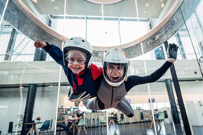 Bodyflying & Indoor Skydiving at FlyStation Munich - Gearing Up