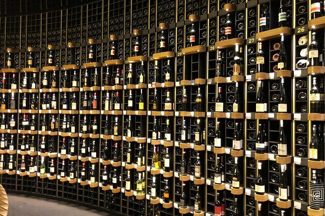 Bordeaux Old Town & Market Local Food with Wine Tastings Tour - Who Should Book This Tour?