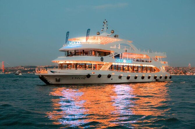 Bosphorus Dinner Cruise & Live Show  Private Table - The Live Performances & Atmosphere
