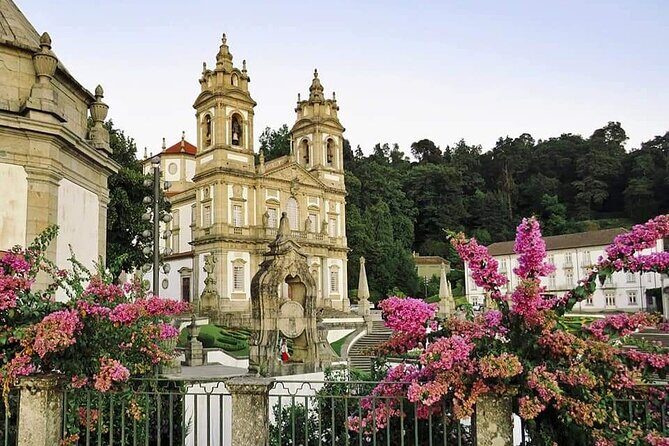 BRAGA E GUIMARÃES Private Historic Tour from Porto - What Travelers Love Most