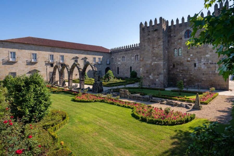 Braga: Private & Flexible Walking Tour in Historic Center - The Practical Side: What to Expect