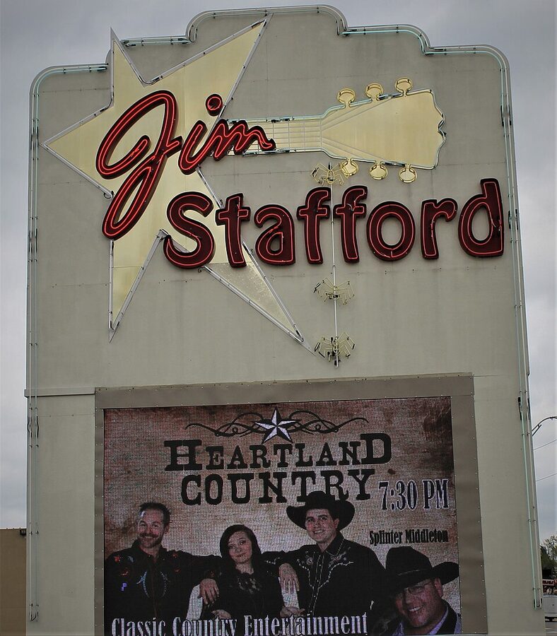 Branson theatre along Highway 76 Strip