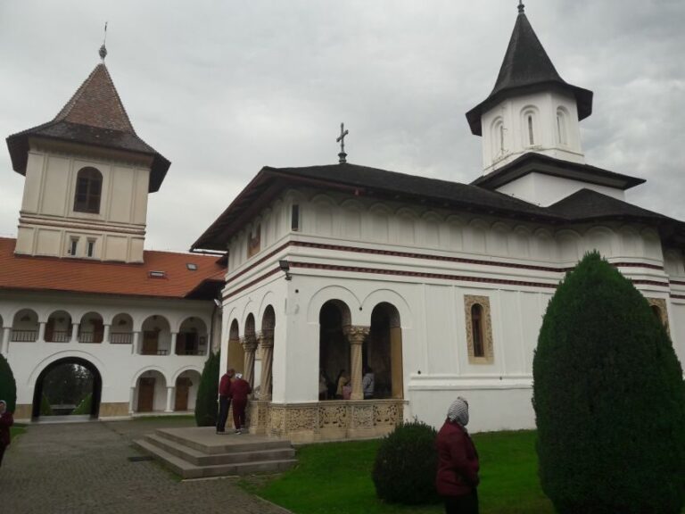 Brasov: Transfagarasan Highway, Balea Lake & Carta Monastery - Analyzing the Value: Is It Worth It?