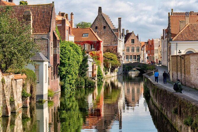Bruges Small-group Full-day trip by Minivan from Paris - Pros & Cons Summary