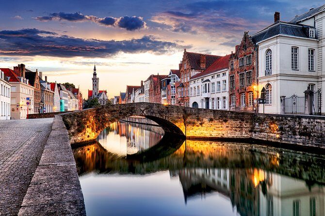 Bruges Walking Tour - The Group Experience and Guides