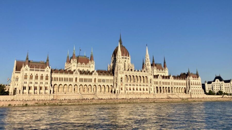Budapest: Private Sightseeing Tour by car - What’s Included and Not