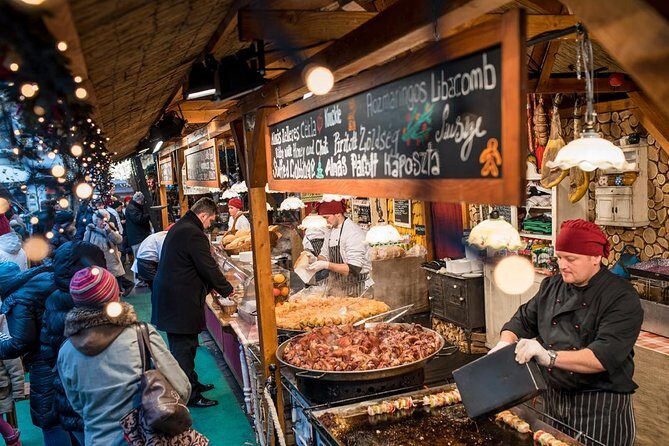 Budapest Wonderland - A Christmas Market Tour with Chimney Cake & Mulled Wine - The Sum Up