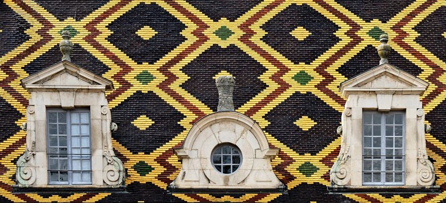 Traditional polychrome Bourgogne roof tile pattern in Beaune