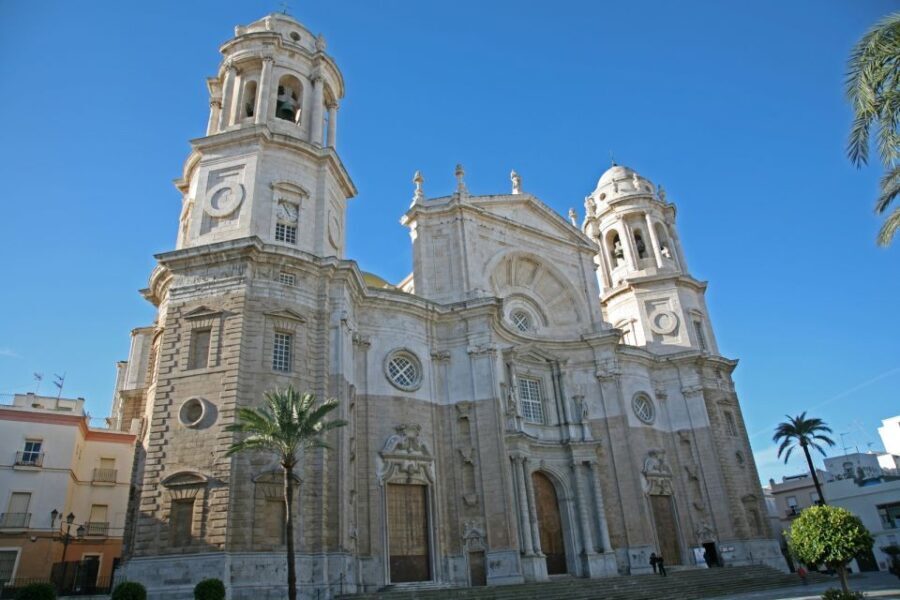 Cadiz: City Walking Tour to Torre Tavira and the Cathedral - Exploring Cadiz: A Guided Walk Through Spain’s Historic Seaside Gem