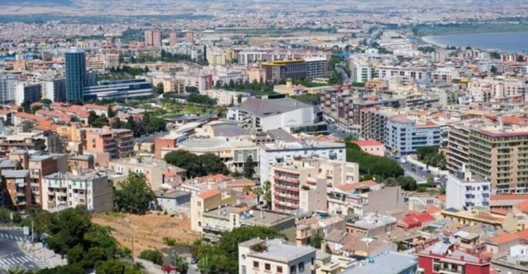 Cagliari: Private custom tour with a local guide - Detailed Breakdown of the Tour Experience